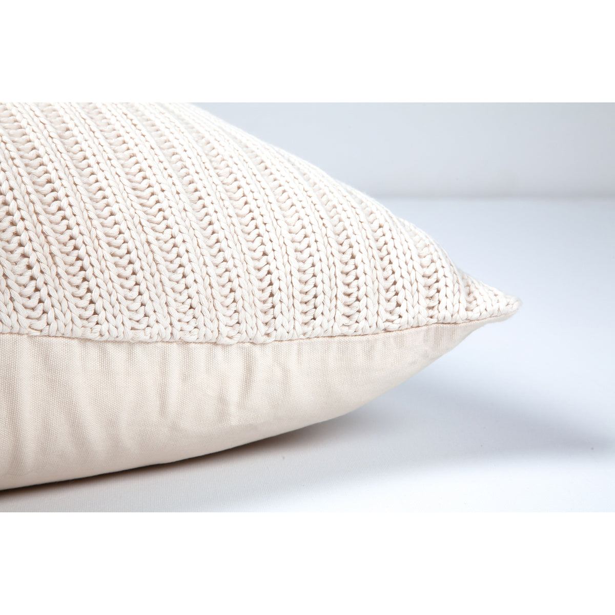 BERWICK CUSHION – MFKTO